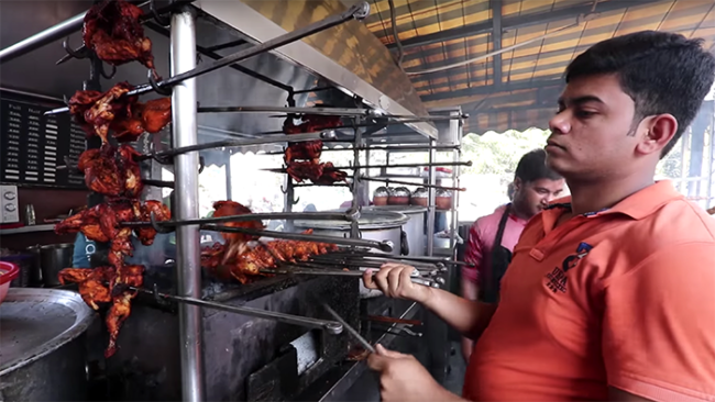 VIDEO: Indian Street Food Tour for Meat Lovers in Lucknow - David's ...