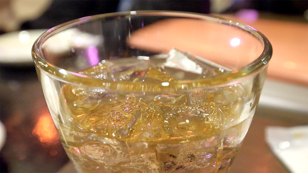 VIDEO: The Ultimate Japanese Food & Drink Tour of Shibuya - Izakaya Bar ...