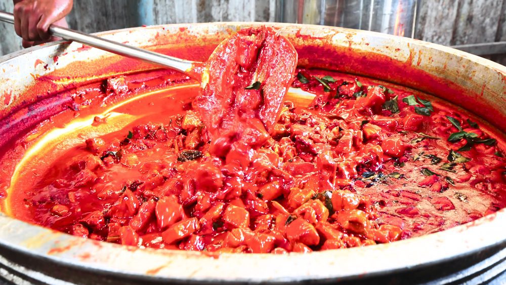 VIDEO: Massive Indian Wedding Food Prep for 1,500 People! Kasaragod ...