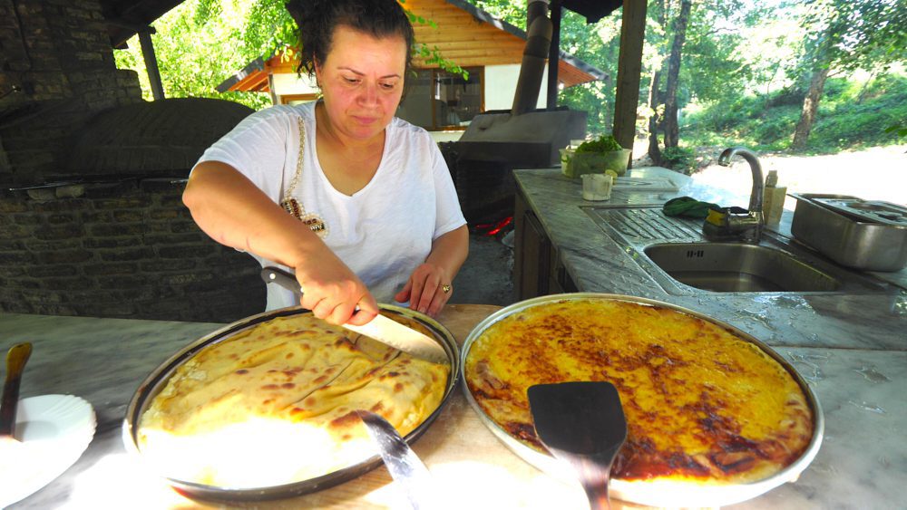 VIDEO: Amazing Albanian Farm Life!! Making Lakror & Petulla at Farma ...