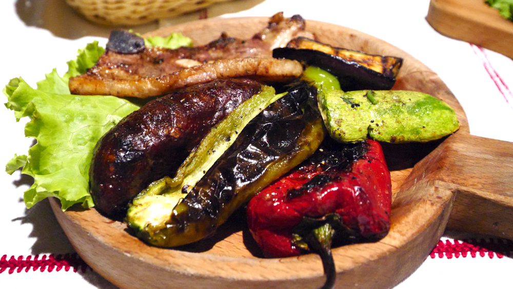 VIDEO: Traditional Northern Albanian Food!! First Impressions of ...