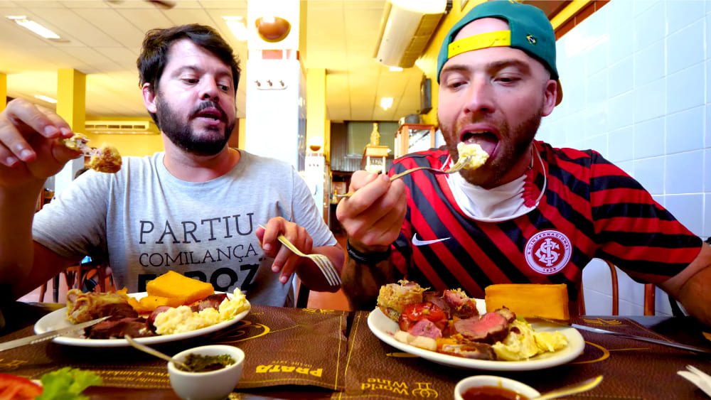 VIDEO: South Brazilian Steakhouse!! Entrecôte, Pork & Chicken | Porto ...